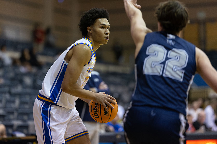 St. Mary’s Men’s Basketball goes 6-0 after conference opener